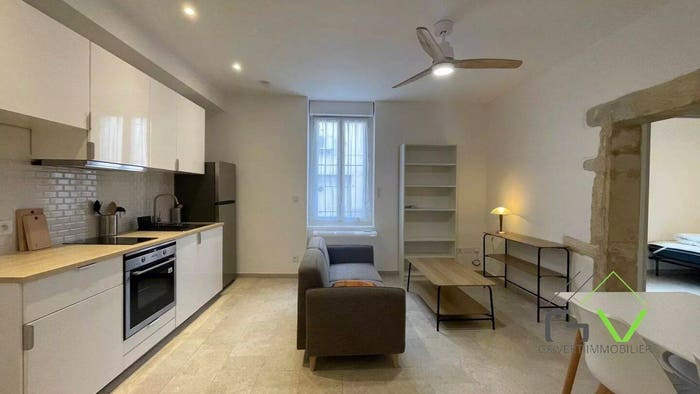 Jardins de la Fontaine, Nîmes - Appartement 3 pièces à louer