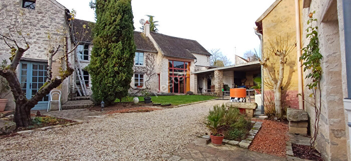 Étampes, Saint-Martin, Saint-Gilles : Maison 8 pièces à vendre