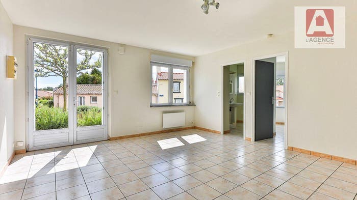 Appartement 2 pièces à louer à Saint-Révérend