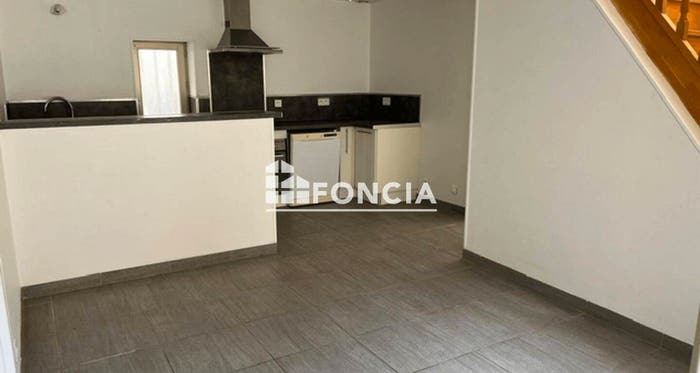 Faiencerie, Gien : Appartement 3 pièces à louer