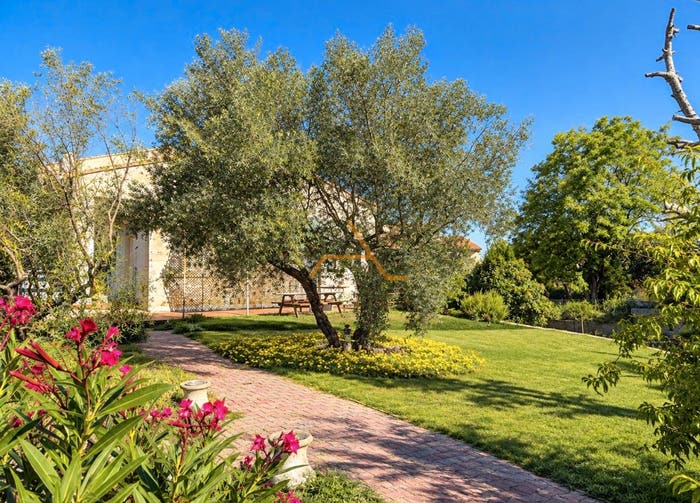 Valréas : Maison 7 pièces à vendre