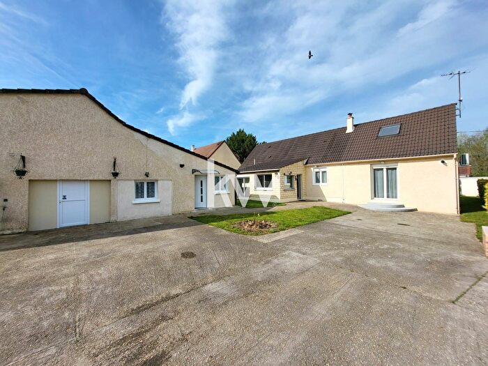 Maison 6 pièces à Balloy, à vendre