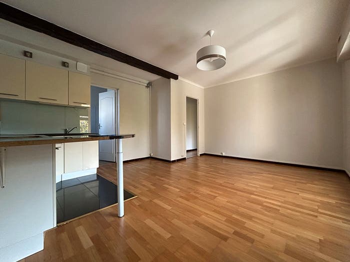 Sainte-Geneviève-des-Bois, Liers, Croix Blanche - Appartement 2 pièces à louer