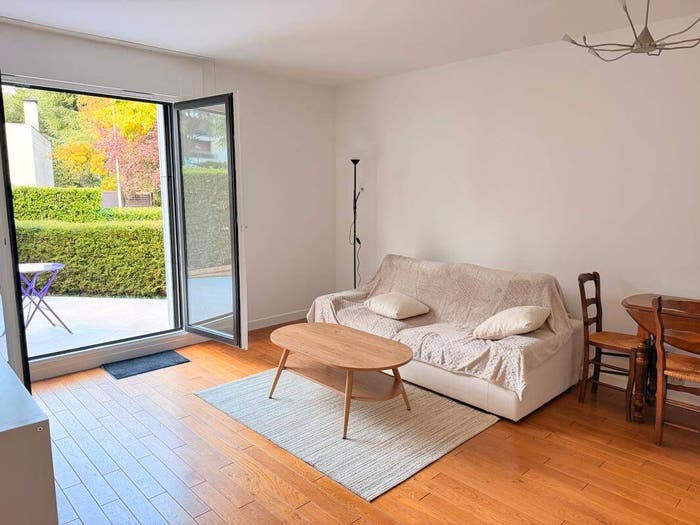 Ernest Renan-Chataigneraie, Sèvres : Appartement 2 pièces à louer