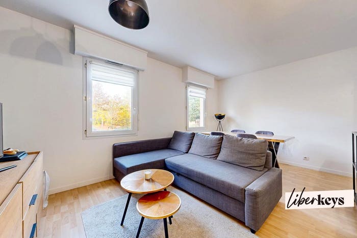 Appartement 2 pièces à Saint-Sébastien-sur-Loire, Est, à vendre