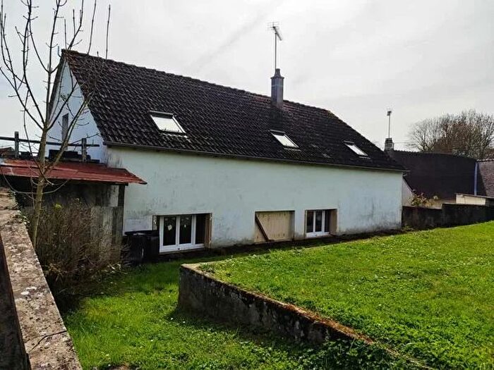 Beaulieu-sur-Loire : Maison 9 pièces à vendre
