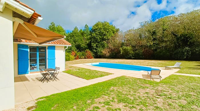 Maison 5 pièces à Coëx, à vendre