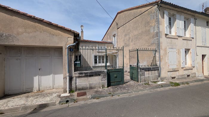 Segonzac - Maison 5 pièces à vendre