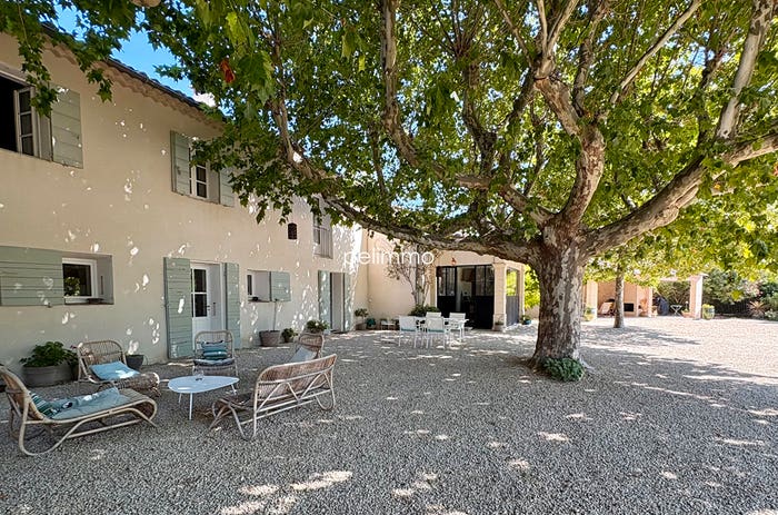 Lambesc : Maison 7 pièces à vendre