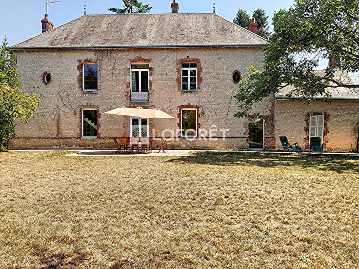 Montbarrois : Maison 7 pièces à vendre