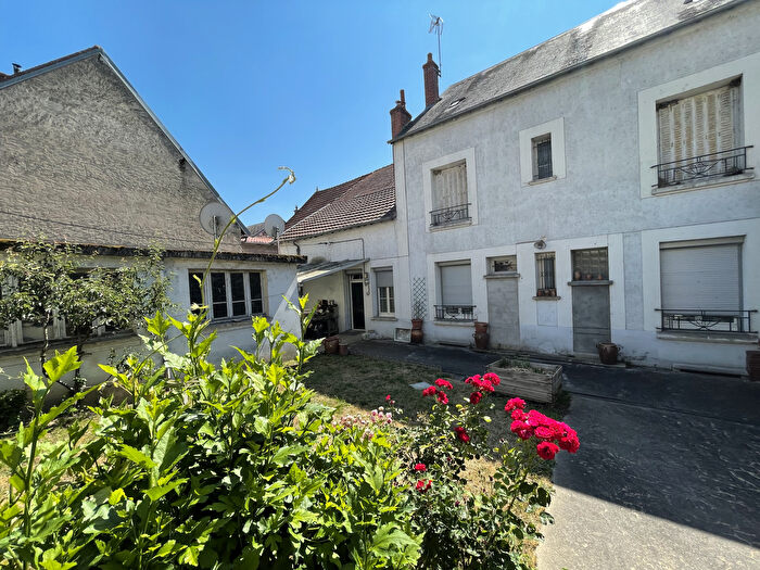 Appartement 10 pièces à vendre à Bonny-sur-Loire