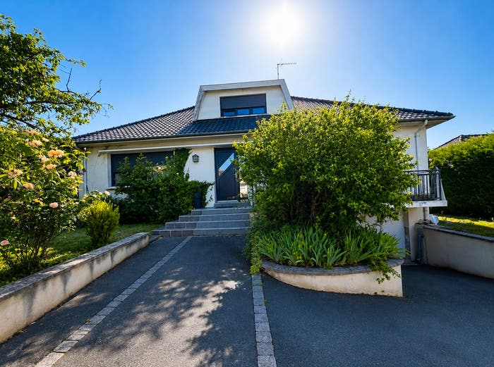Maison 7 pièces à Rivery, à vendre