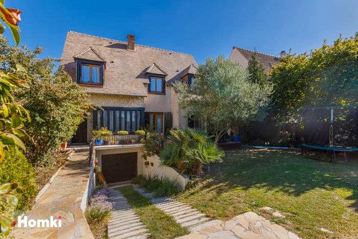 Le Plessis-Bouchard : Maison 6 pièces à vendre