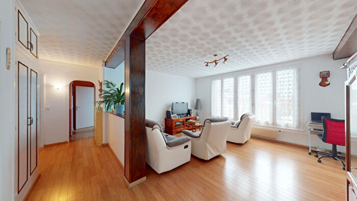 Appartement 5 pièces à vendre - Mantes-la-Ville, Louise Michel
