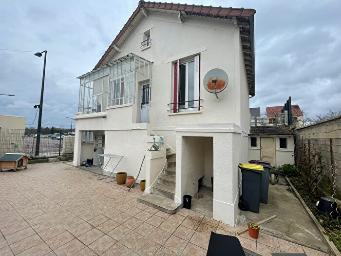 Maison 5 pièces à Montereau-Fault-Yonne, Ville basse, à vendre