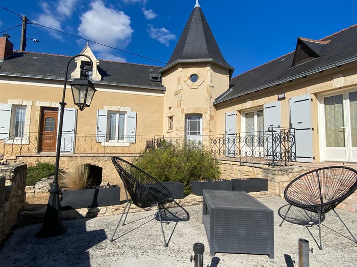 Maison 8 pièces à Faveraye-Mâchelles, à vendre