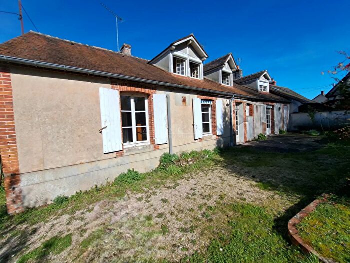 Maison 9 pièces à Chailly-en-Gâtinais, à vendre