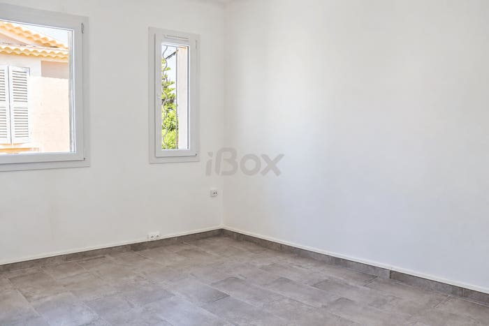 Mourillon-Centre, Toulon - Appartement 1 pièce à louer