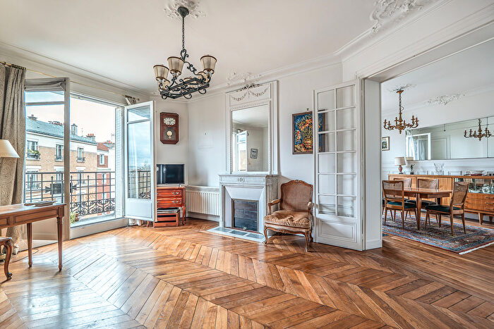 Asnières-sur-Seine, Centre-ville : Appartement 5 pièces à vendre
