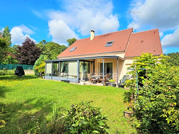 Maison 8 pièces à vendre à Morigny-Champigny