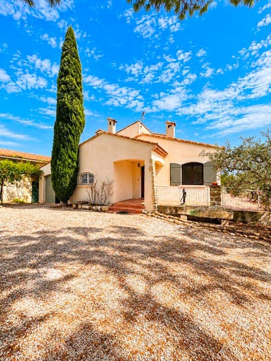 Maison 4 pièces à louer à Eyragues