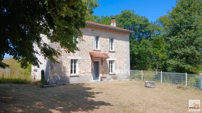 Maison 5 pièces à vendre - Saint-Laurent-de-Belzagot
