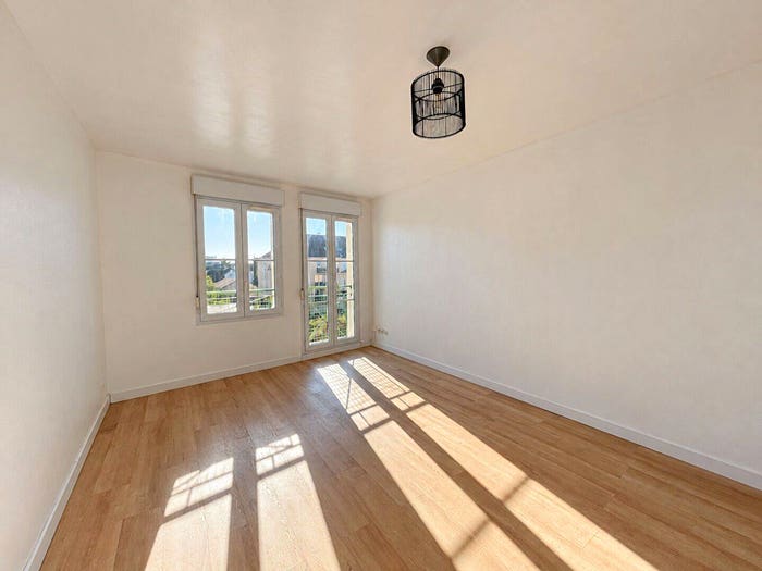 Rive de Seine Sud Est, Melun : Appartement 1 pièce à louer