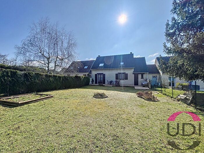 Maison 4 pièces à La Ferté-Alais, à vendre