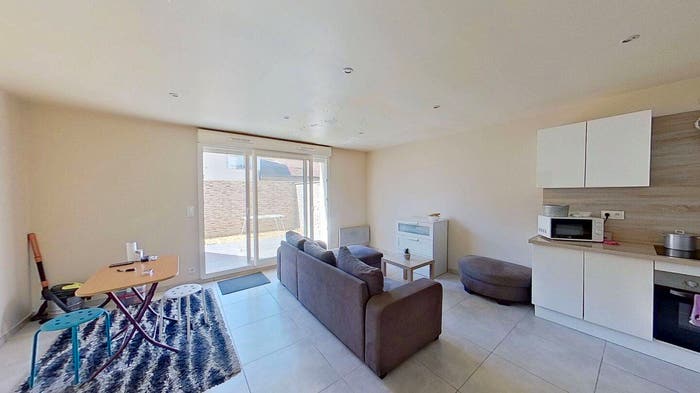 Coquibus, Corbeil-Essonnes : Appartement 2 pièces à louer