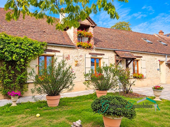 La Genevraye - Maison 7 pièces à vendre