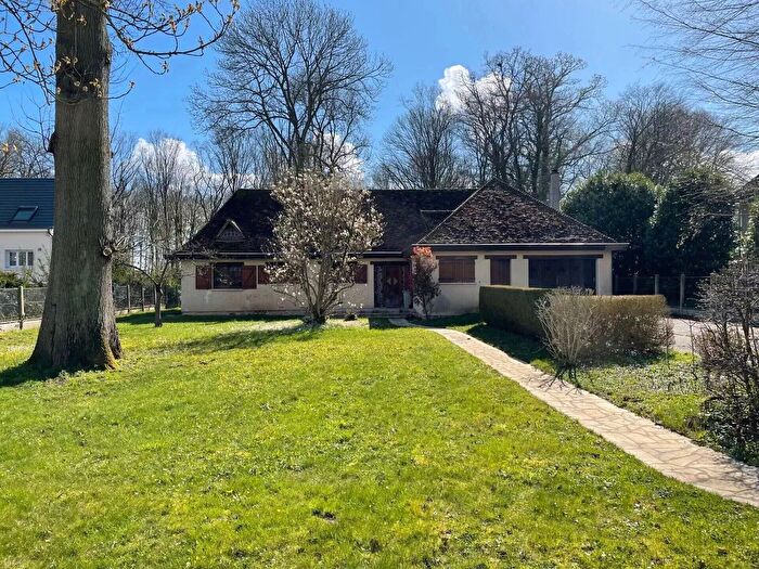 Maison 7 pièces à vendre à Bréval
