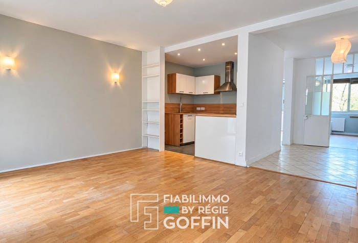 Appartement 4 pièces à Lyon 8ème, Monplaisir, à vendre