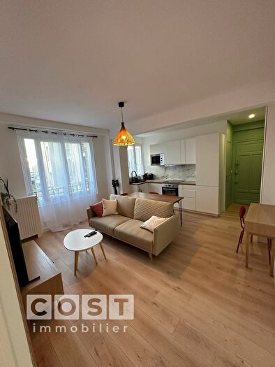 Appartement 3 pièces à vendre - Courbevoie, Gambetta, La Défense