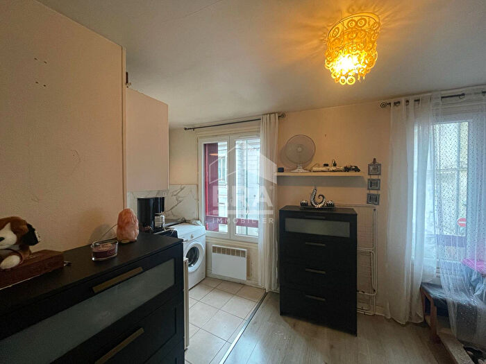 Appartement 1 pièce à vendre à Étampes, Saint-Pierre