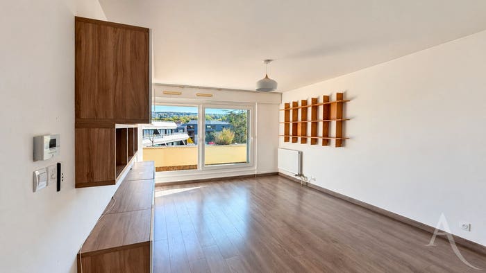 Villers-lès-Nancy, Botanique, Village : Appartement 4 pièces à vendre