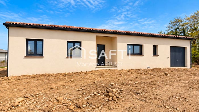 Maison 4 pièces à La Tour-du-Crieu, à vendre