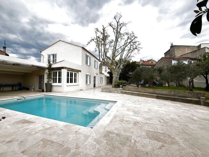 Maison 6 pièces à louer à Marseille 12ème arrondissement