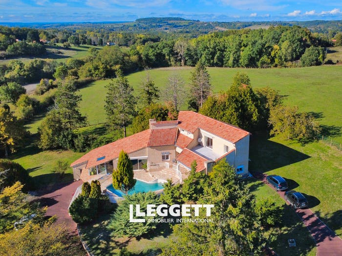 Ribérac - Maison 10 pièces à vendre