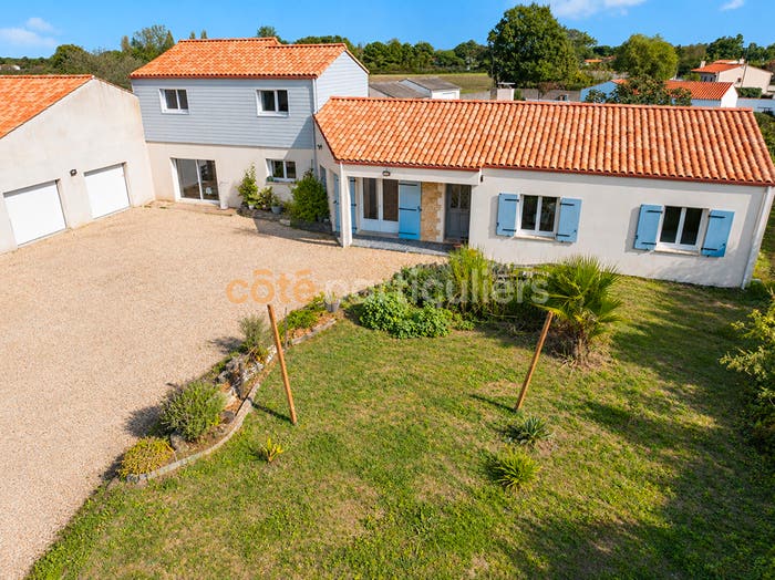 Maison 8 pièces à vendre à Sainte-Foy