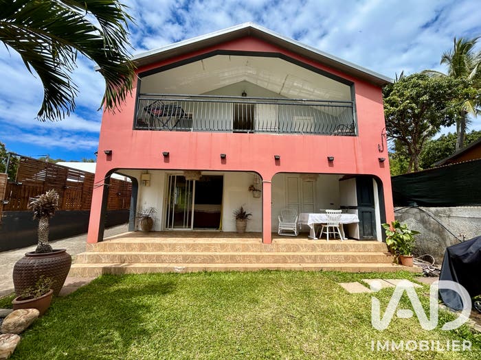 Maison 8 pièces à vendre à L'Étang-Salé, Ravine Sèche