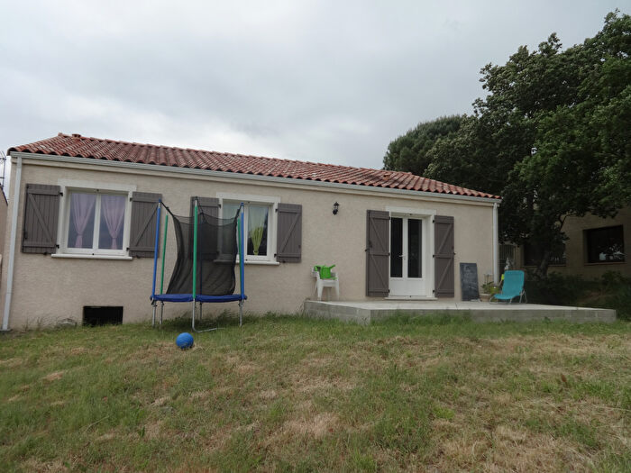 Maison 5 pièces à Saint-Martin-Lalande, à vendre