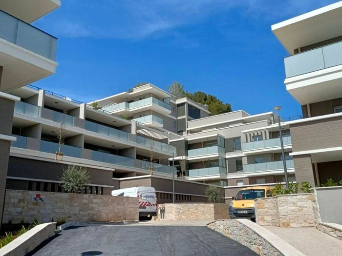 Appartement 1 pièce à Saint Martin-Le Miracle, Mougins, à louer