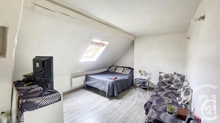 Appartement 2 pièces à Montereau-Fault-Yonne, Ville basse, à vendre