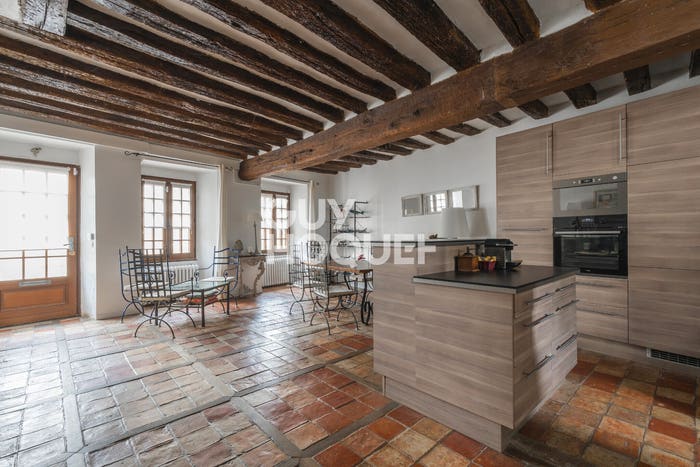 Maison 5 pièces à Villepreux, à vendre