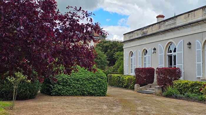 Cosne-Cours-sur-Loire - Maison 9 pièces à vendre