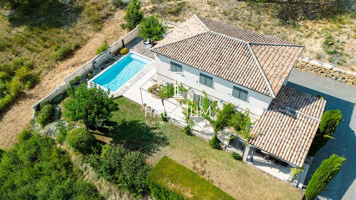 Maison 5 pièces à vendre à Aiglun