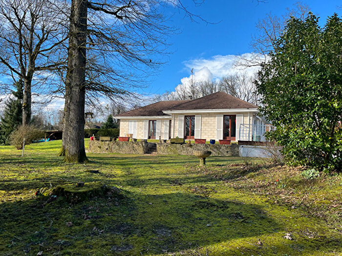 Courtenay : Maison 9 pièces à vendre