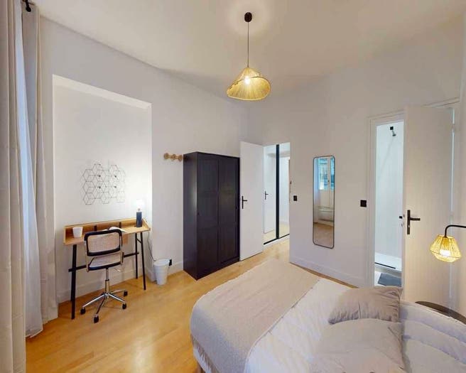 Appartement 6 pièces à louer à Paris 1er arrondissement