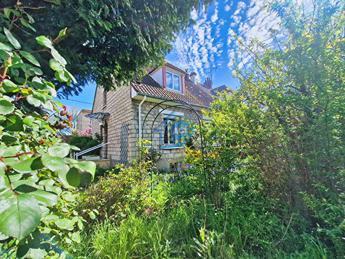 Mantes-la-Jolie, Gassicourt : Maison 4 pièces à vendre