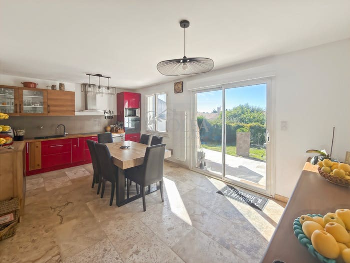 Uzès : Maison 5 pièces à vendre